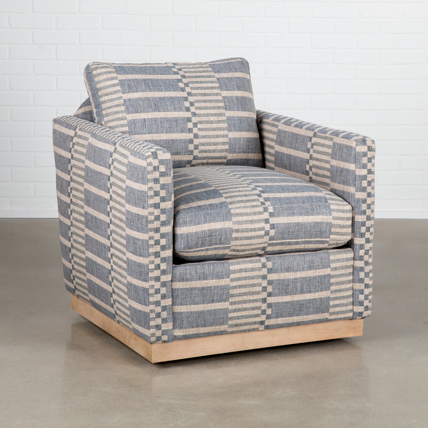 Janice Swivel Chair | August Haven